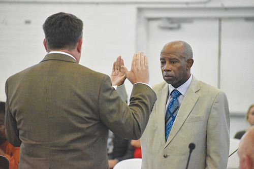 Randy Howard sworn in as new associate judge – Houston Home Journal