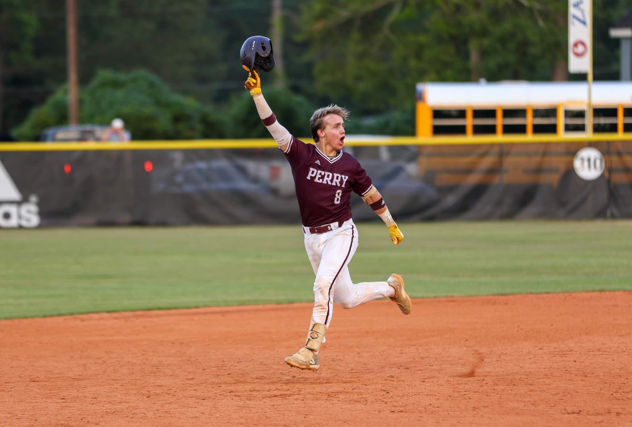 Carson Shaw walks it off as Perry advances over Whitewater – Houston ...