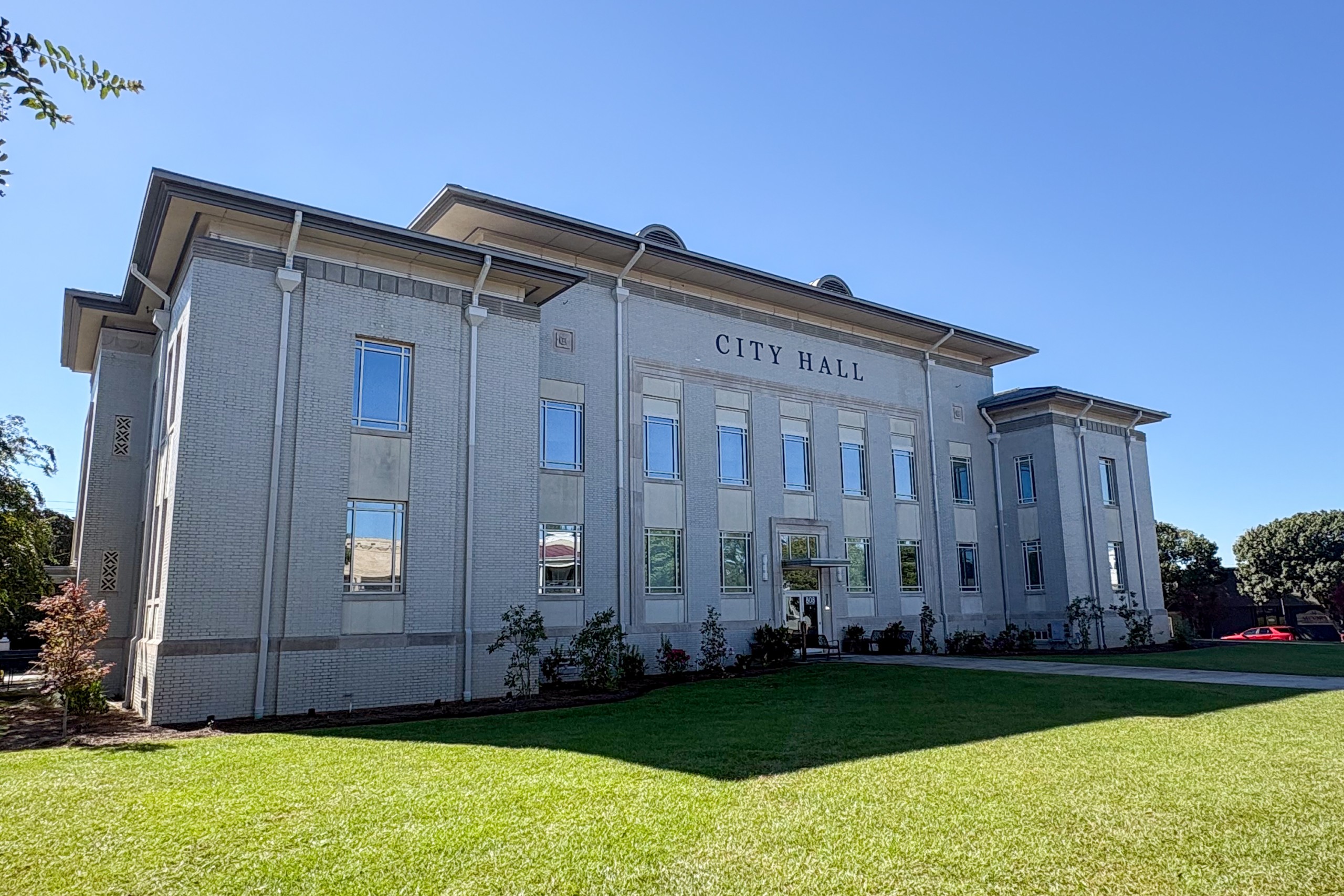 Perry City Council hears rate study presentation during recent work ...