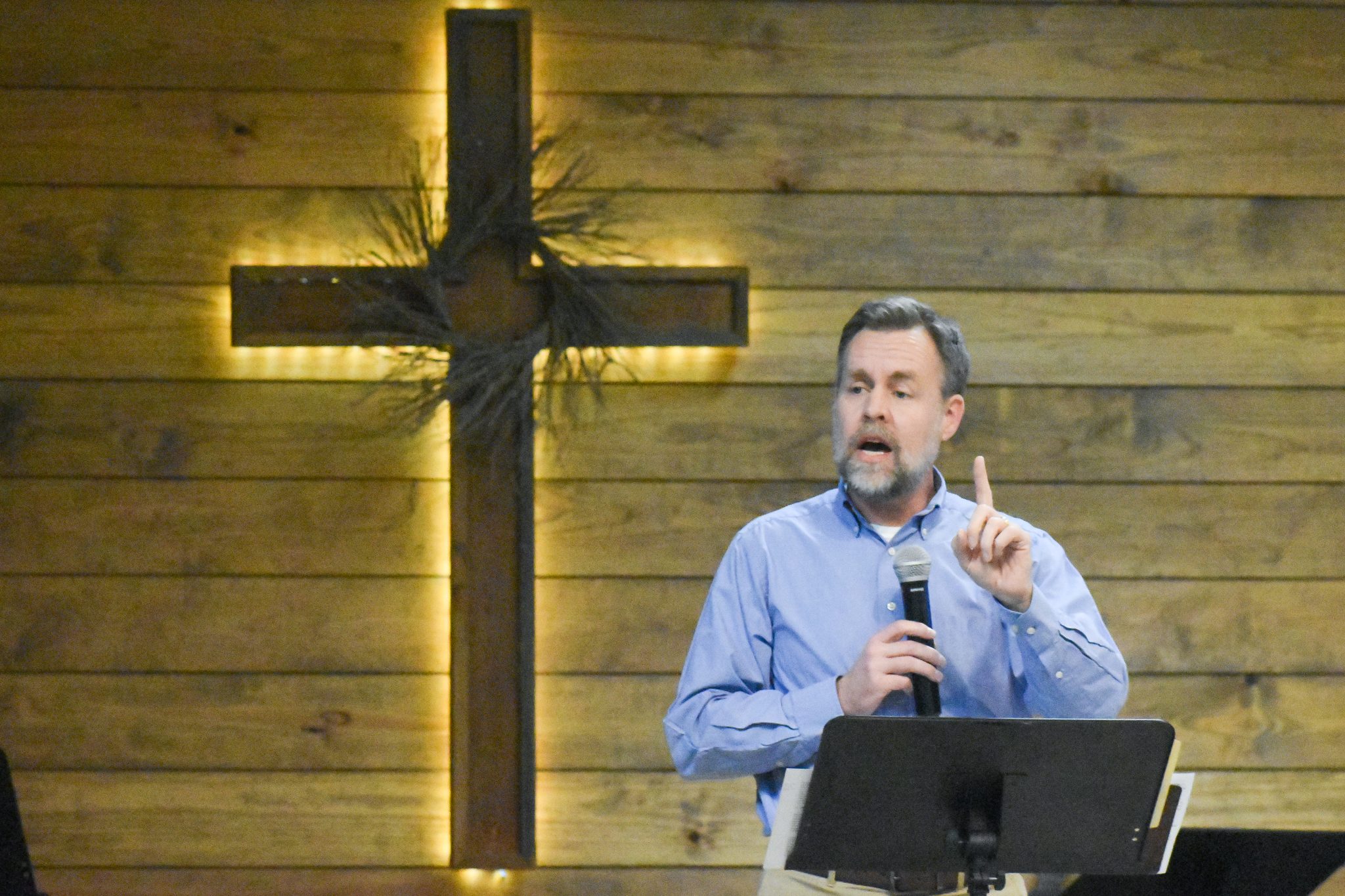 'Christmas at the Crossroads' brings the community together to ...