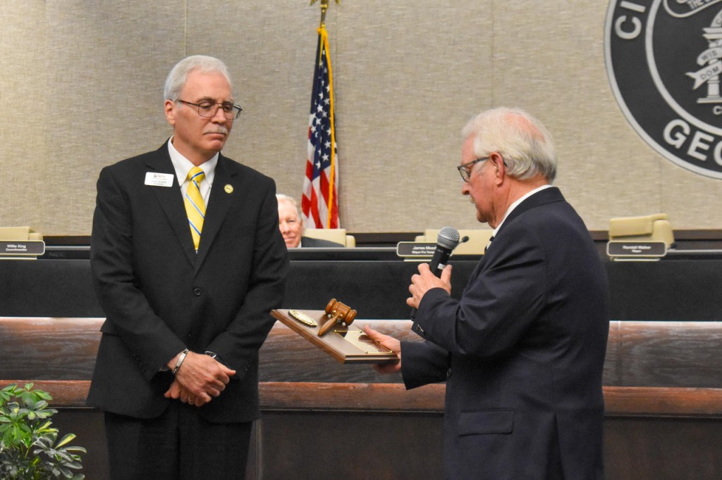 Perry Mayor Randall Walker, councilmembers sworn in during council ...